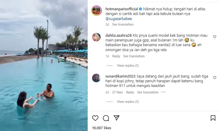 Hotman Paris Mandi Bareng Cewek Cantik, Netizen: Tabah Banget Istrinya Hotman Paris Mandi Bareng Cewek Cantik, Netizen: Tabah Banget Istrinya